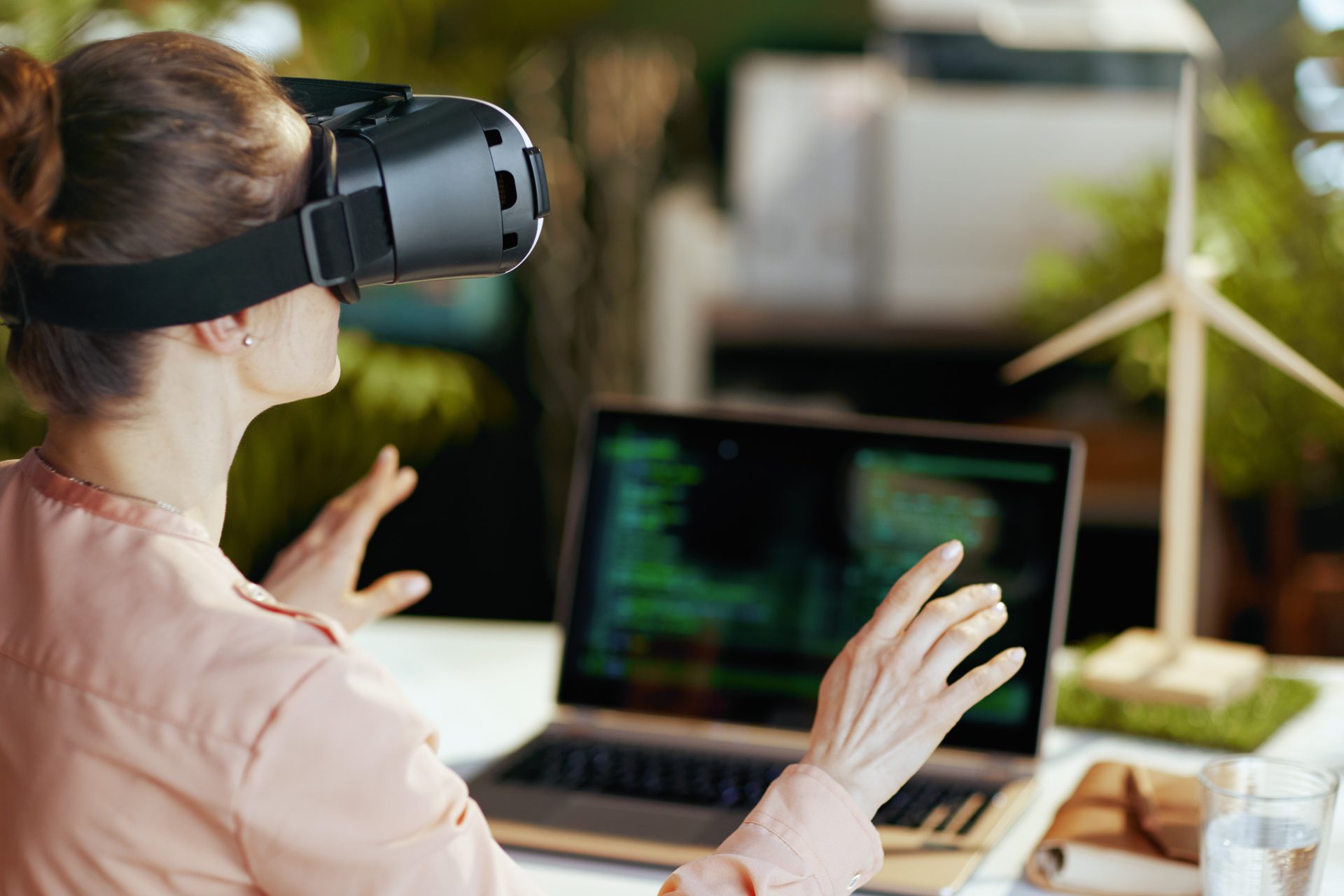 Get Started With VR Training: A Guide for L&D Innovators
